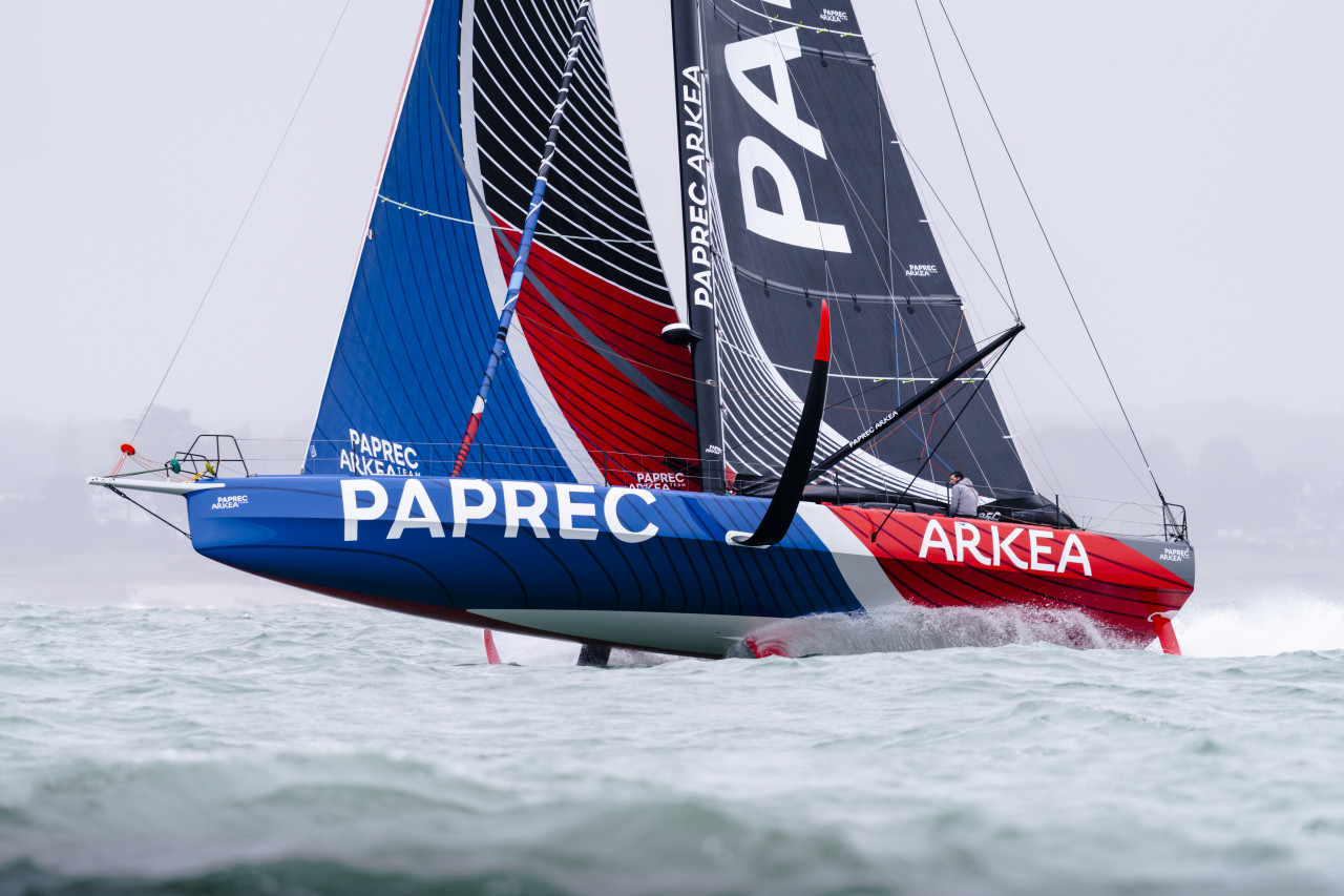 L’IMOCA Paprec Arkéa baptisé ce vendredi par la handballeuse Pauline Coatanéa et le rugbyman ...