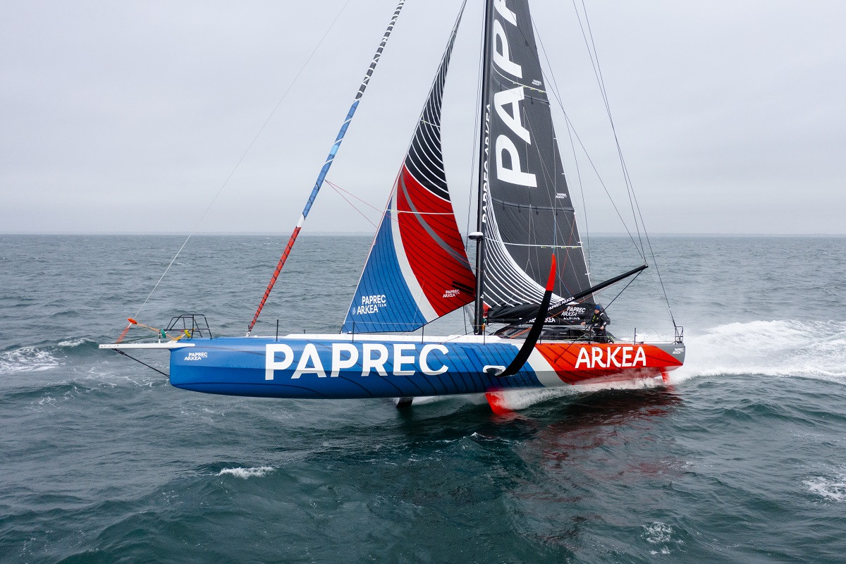 Première navigation de l'IMOCA Paprec Arkéa : un moment MAGIQUE
