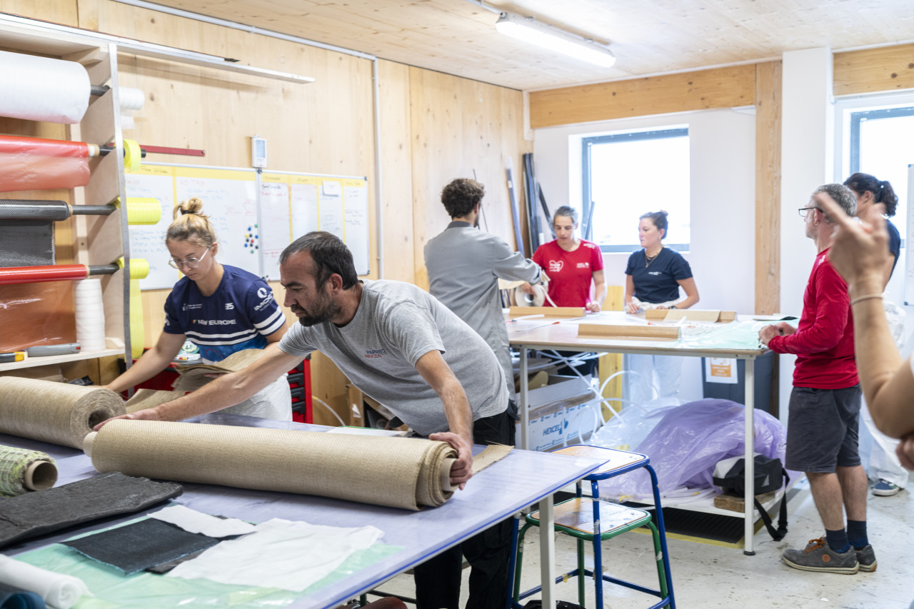 Offshore racing: a laboratory for innovation in alternative materials