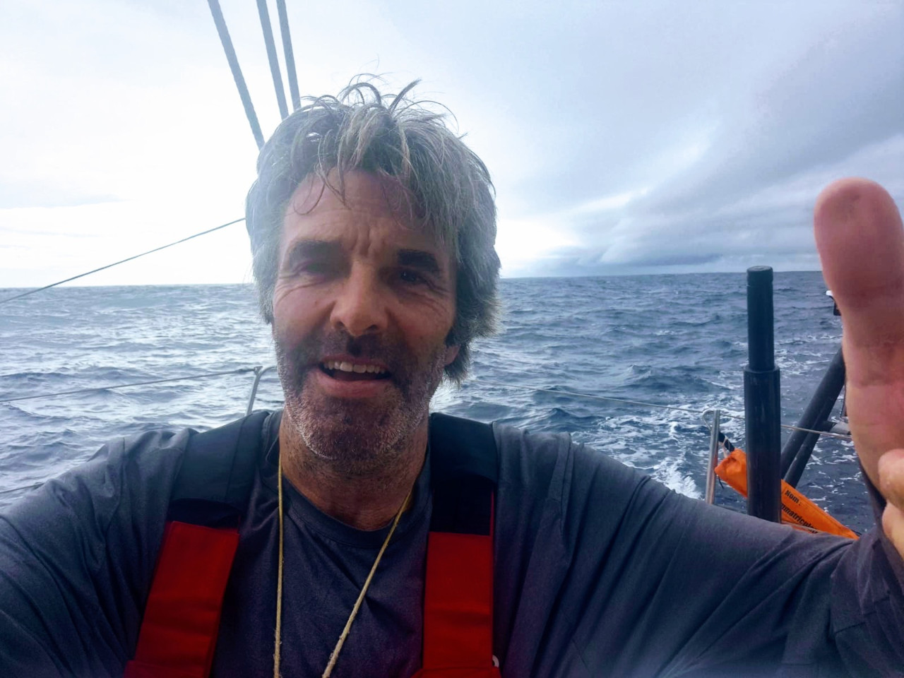 Loop de grand-voile cassé pour Denis Van Weynbergh